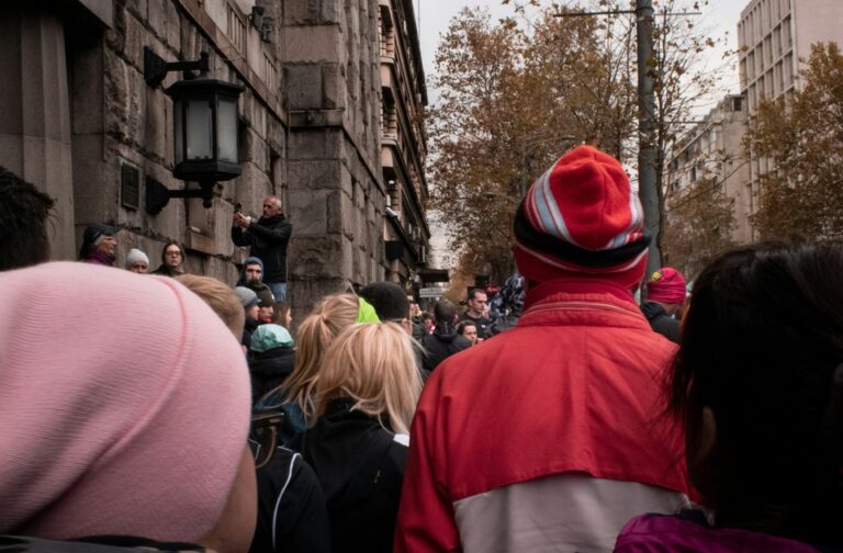Studenti blokirali raskrsnicu kod Pravnog fakulteta u Beogradu